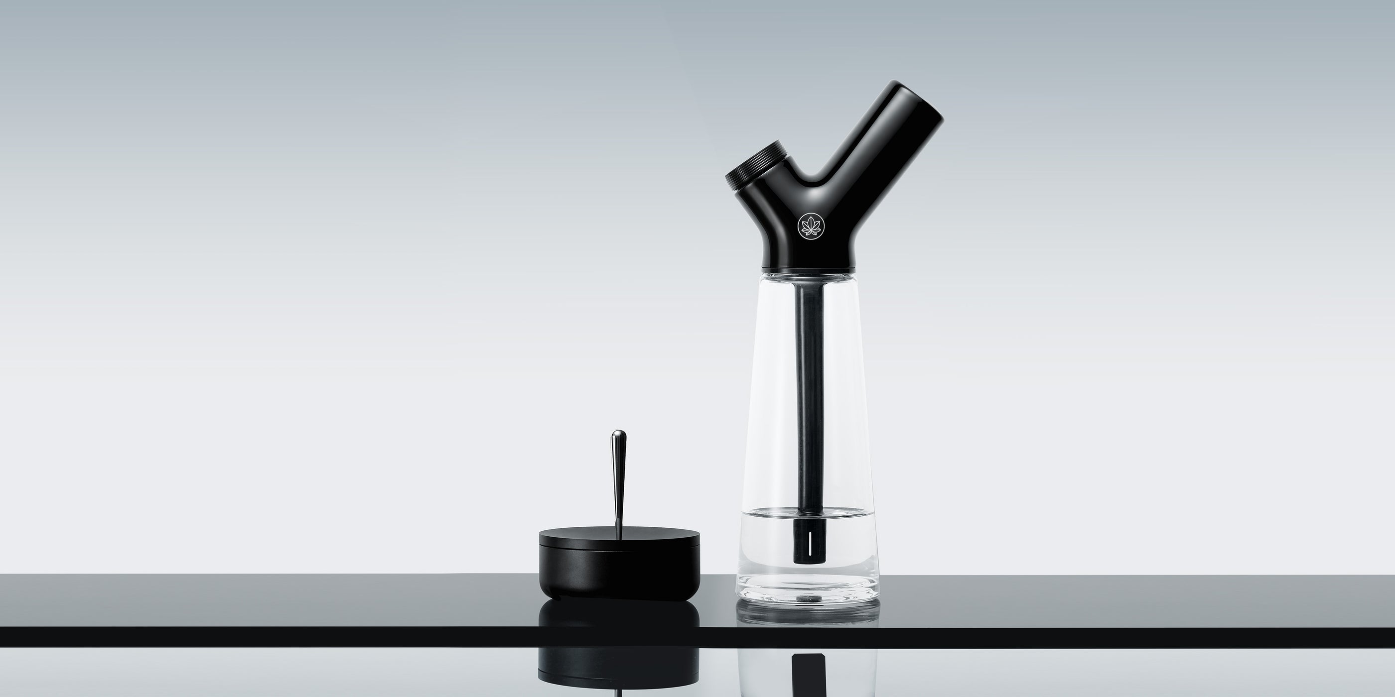 Modern Bong & Handpipe - Premium Smoking Essentials - Heir