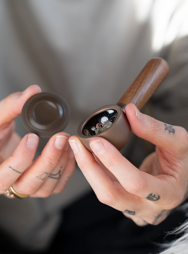 Handpipe - Next Generation Spoon Pipe - Heir